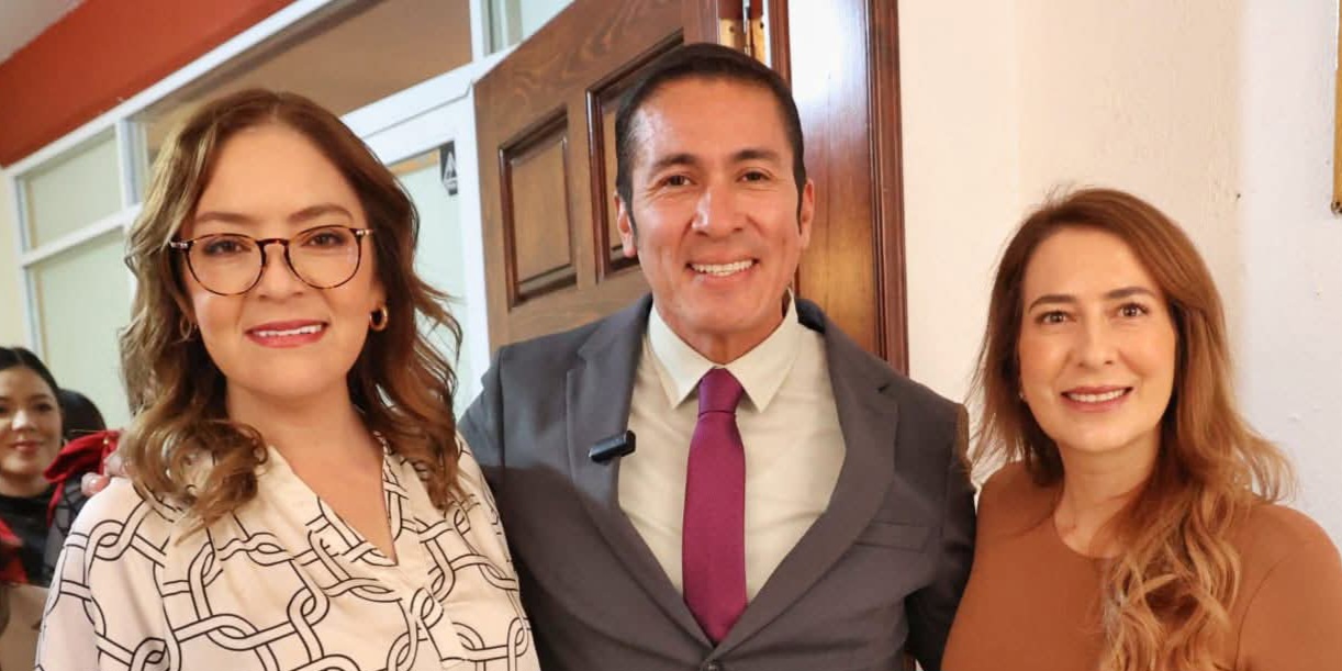 Senadora Verónica Díaz acompaña a alcalde de Loreto en su Primer ...
