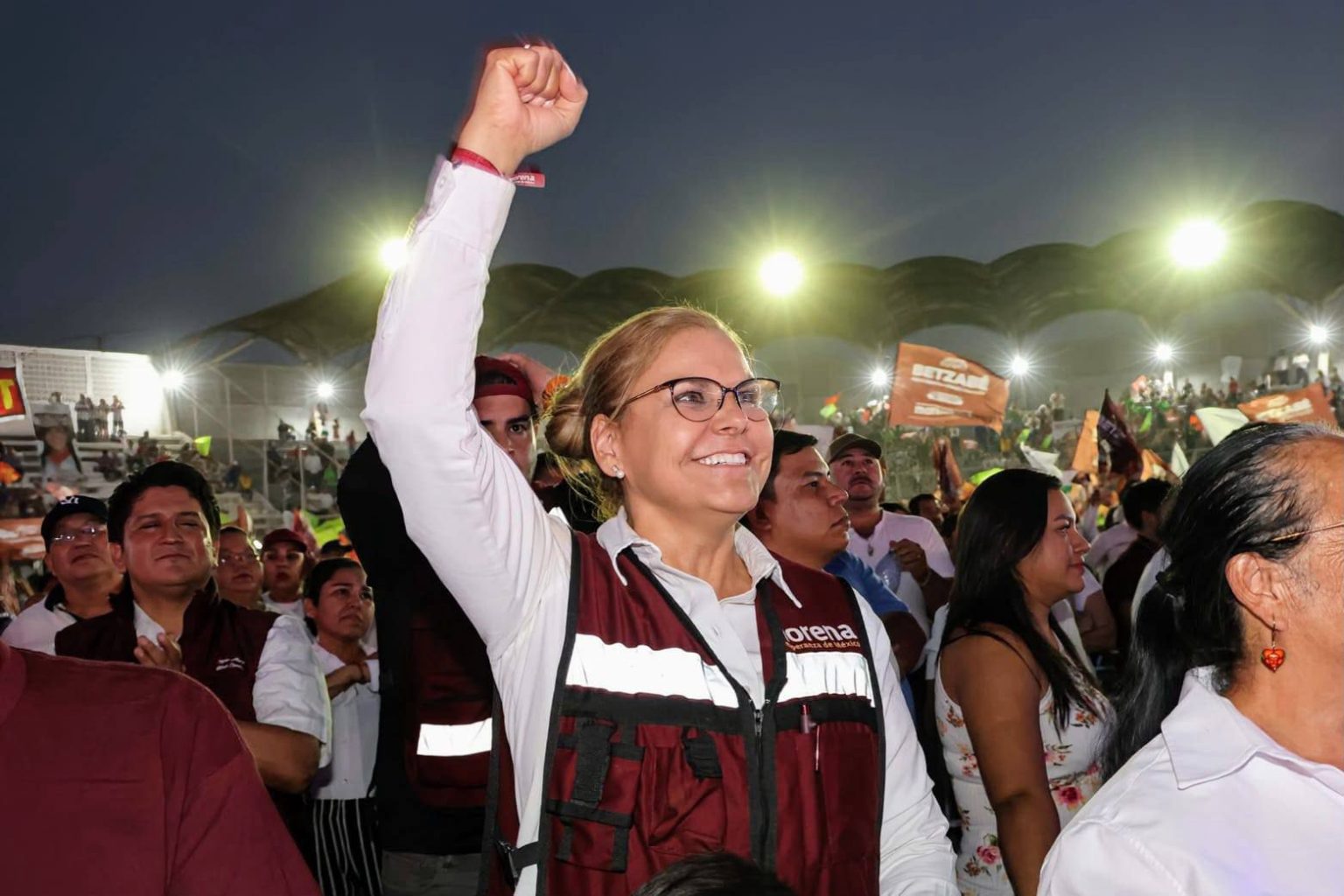 Julia Olguín solicita licencia como Diputada Federal; buscará la ...